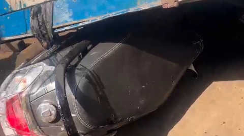 Malad News: Accident: 2 Trucks, 2 Scooters Collide in Malad West ...